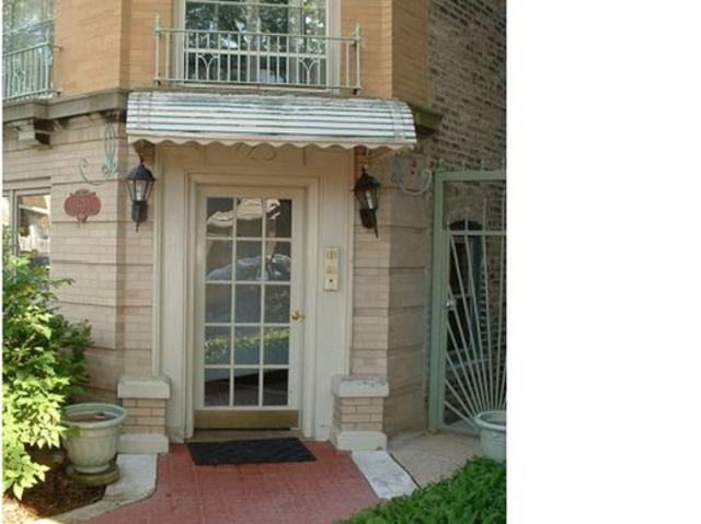 3 BR, 2 BA Apartment 723 Dobson Street, Unit 2, Evanston, IL 60202