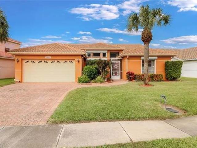 3 BR, 2 BA Apartment 7223 Mill Pond CIR, NAPLES, FL 34109