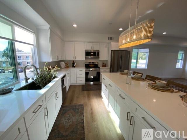 3 BR, 2 BA Apartment 7250 Lotus Ave, Unit #3, San Gabriel, CA 91775