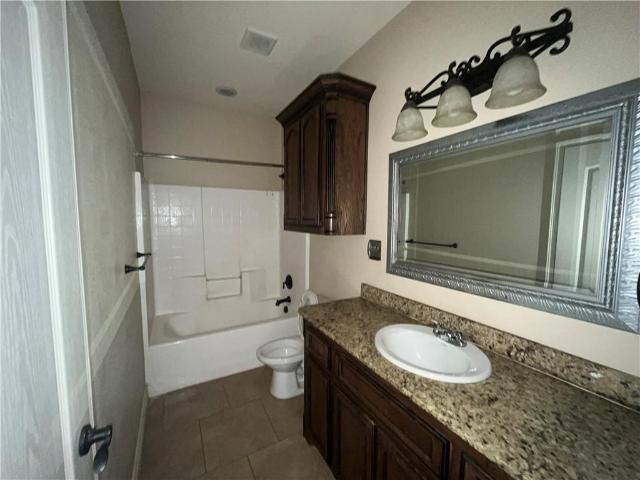 3 BR, 2 BA Apartment 7252 Mansions Drive, Corpus Christi, TX 78414