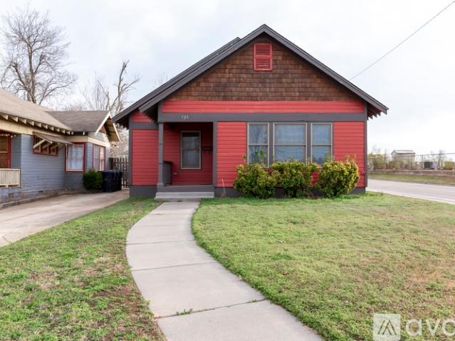3 BR, 2 BA Apartment 726 Northwest 28th Street, Oklahoma City, OK 73103