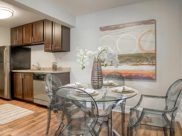 3 BR, 2 BA Apartment 7311 Coal Creek Pkwy SE Unit J101, Renton, WA 98059
