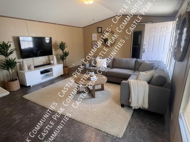3 BR, 2 BA Apartment 7331 4th St Lubbock, TX 79416