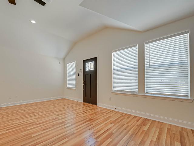 3 BR, 2 BA Apartment 7339 Krueger Road, Houston, TX 77033