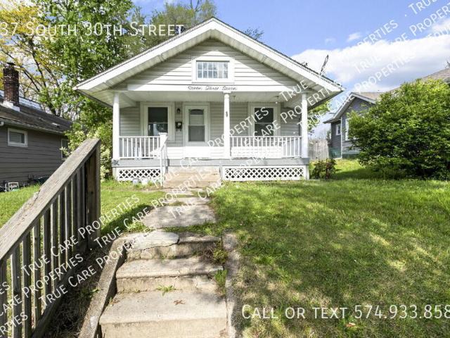 3 BR, 2 BA Apartment 737 South 30th Street, South Bend, IN 46615