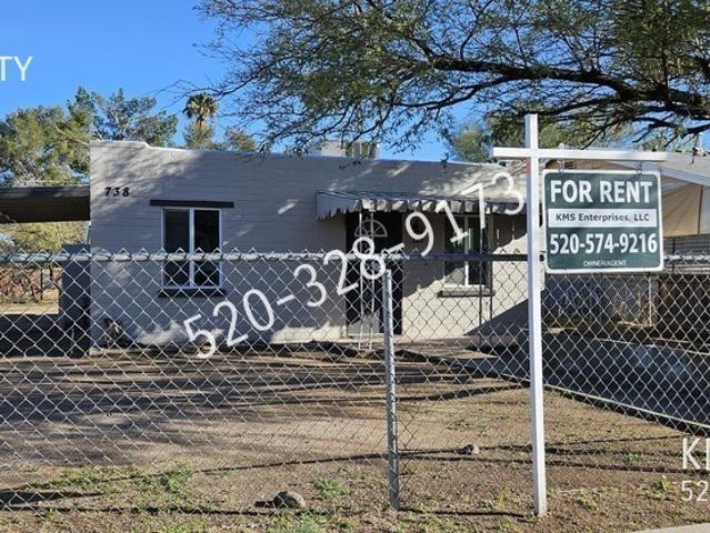 3 BR, 2 BA Apartment 738 W Paris Promenade, Tucson, AZ 85705