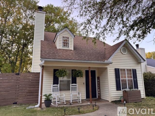 3 BR, 2 BA Apartment 7 Mosspoint Drive, Greenville, SC 29617