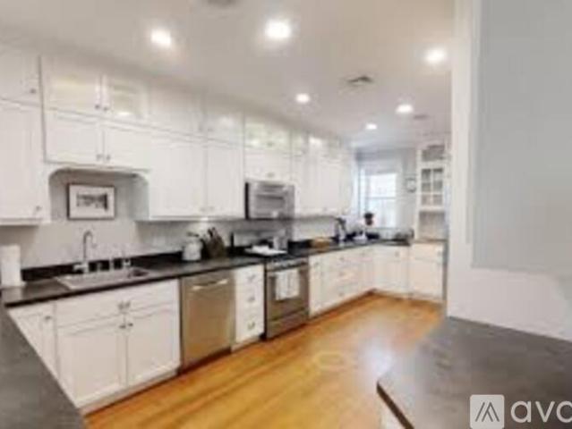3 BR, 2 BA Apartment 7 Strathmore Rd, Unit 2K, Brookline, MA 02445