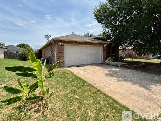 3 BR, 2 BA Apartment 8405 Olivia Meadow Dr, Arlington, TX 76002