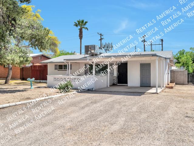 3 BR, 2 BA Apartment 842 E Water St, Tucson, AZ 85719