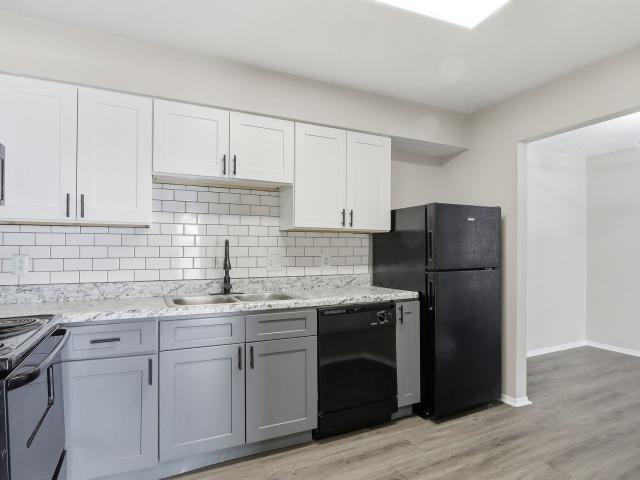 3 BR, 2 BA Apartment 8444 Rothbury Dr Unit 1617HL, Indianapolis, IN 46260