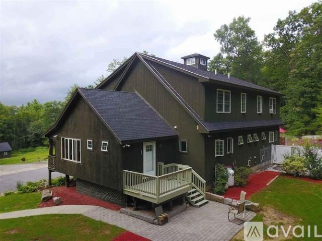 3 BR, 2 BA Apartment 849 Borough Rd, Unit A, Pembroke, NH 03275