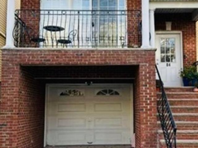 3 BR, 2 BA Apartment 84 W 14th Street, Bayonne, NJ 07002