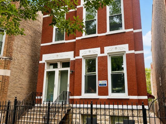 3 BR, 2 BA Apartment 853 N Winchester Ave, Chicago, IL 60622