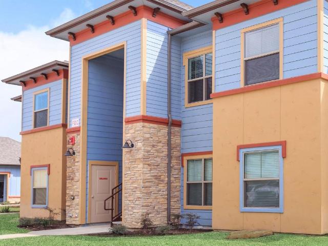 3 BR, 2 BA Apartment 8501 Casa Verde Road, Laredo, TX 78041