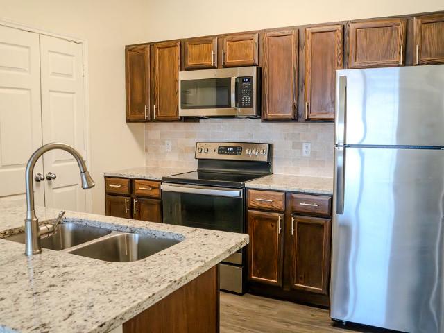 3 BR, 2 BA Apartment 8625 Ray White Road Unit 00 03202, Keller, TX 76244