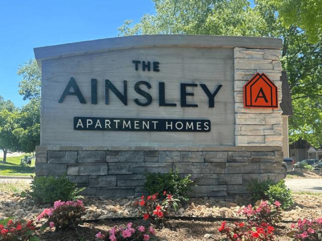 3 BR, 2 BA Apartment 8710 W 106th St Unit 8716 06, Overland Park, KS 66212