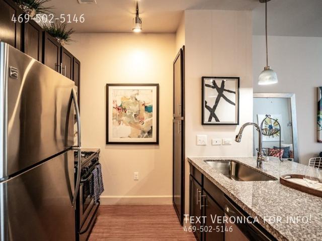 3 BR, 2 BA Apartment 8800 S 1st St, Austin, TX 78748