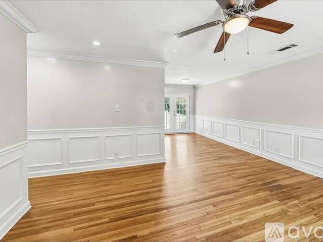 3 BR, 2 BA Apartment 2642 Needles Throw Ln, Houston, TX 77038