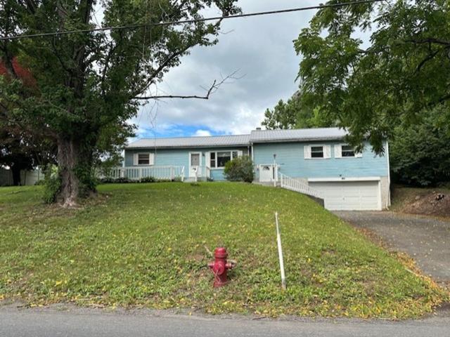 3 BR, 2 BA Apartment 891 N 4th St Newport, PA 17074