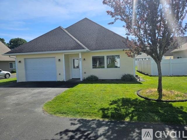 3 BR, 2 BA Apartment 89 Newaukum Golf Dr, Chehalis, WA 98532