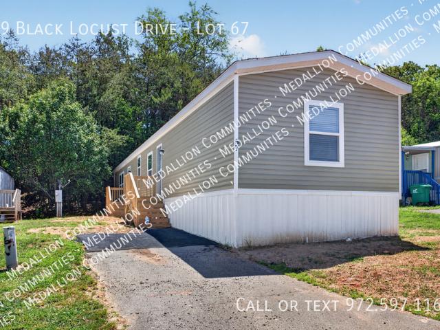 3 BR, 2 BA Apartment 89 Black Locust Drive, Asheville, NC 28804