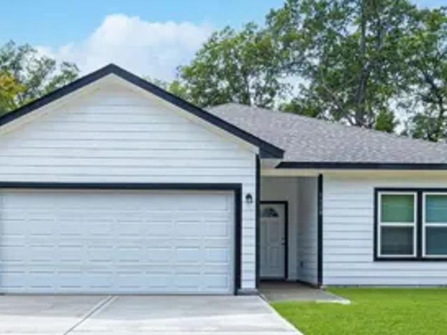 3 BR, 2 BA Apartment 89 County Rd 3552, Cleveland, TX 77327