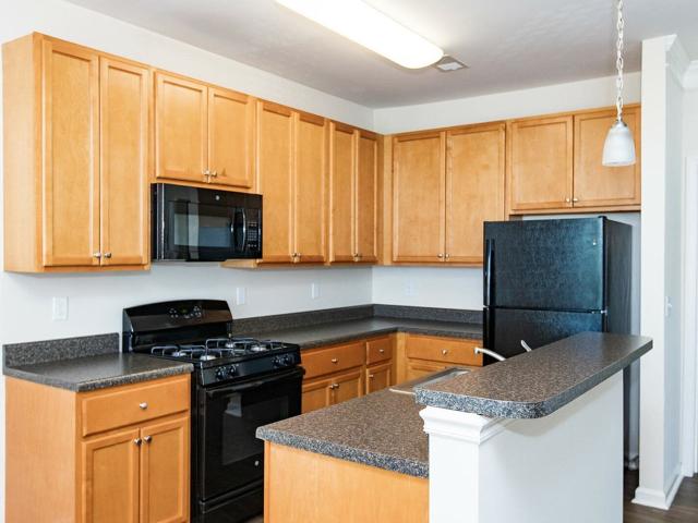3 BR, 2 BA Apartment 8009 Cameryn Place Unit 308, Pasadena, MD 21122