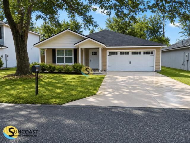 3 BR, 2 BA Apartment 8019 Stuart Ave, Jacksonville, FL 32220