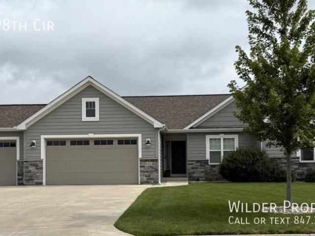 3 BR, 2 BA Apartment 8023 98th Cir, Pleasant Prairie, WI 53158