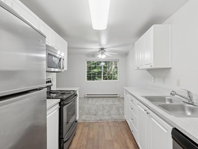 3 BR, 2 BA Apartment 805 112th Street Southeast Unit H304, Everett, WA 98208