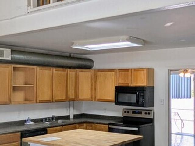 3 BR, 2 BA Apartment 805 Avenue C, Unit 1, Valley Mills, TX 76689