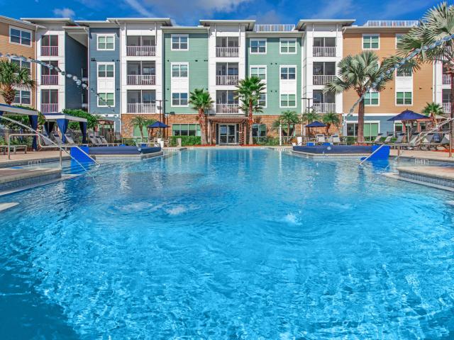 3 BR, 2 BA Apartment 8074 Gate Pkwy W Unit 4 4225, Jacksonville, FL 32216