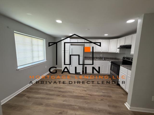 3 BR, 2 BA Apartment 808 Carroll St, Savannah, GA 31415