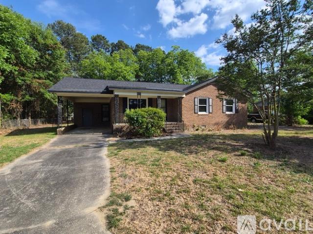 3 BR, 2 BA Apartment 809 W Allen Ln, Laurinburg, NC 28352