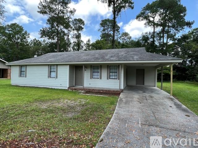 3 BR, 2 BA Apartment 813 Robin Hood Trail, Statesboro, GA 30458