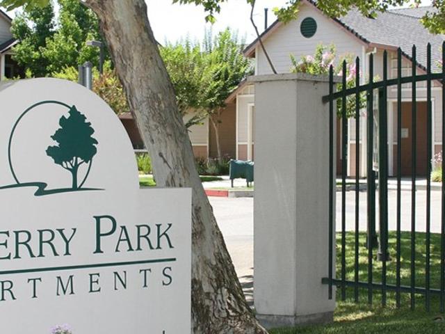 3 BR, 2 BA Apartment 8120 Power Inn Rd Sacramento, CA 95828