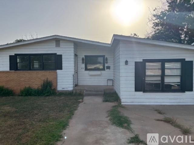 3 BR, 2 BA Apartment 818 South Bowie Drive, Abilene, TX 79605