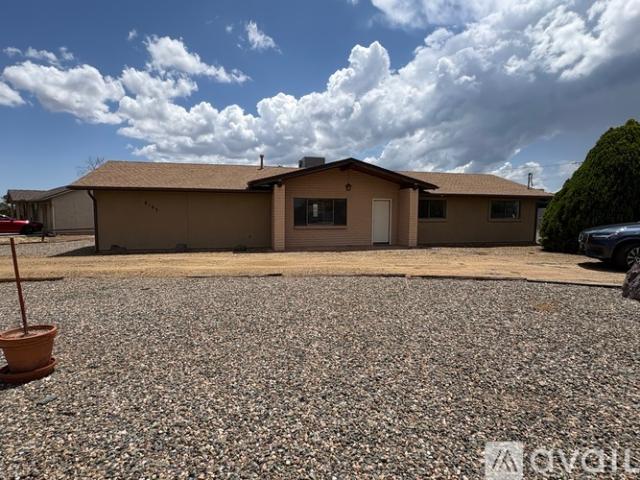 3 BR, 2 BA Apartment 8195 E Yavapai Rd, Prescott Valley, AZ 86314