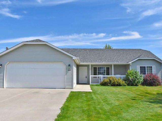 3 BR, 2 BA Apartment 820 N Fox Ridge Rd, Medical Lake, WA 99022
