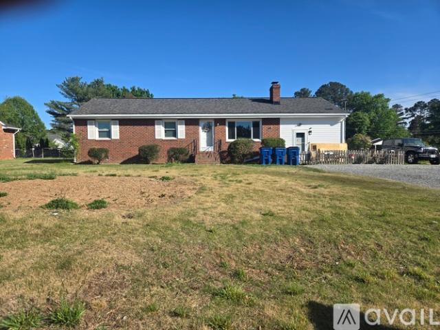 3 BR, 2 BA Apartment 8225 Carter Lane, Mechanicsville, VA 23111