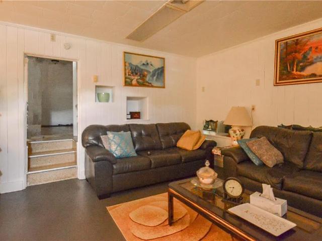 3 BR, 2 BA Apartment 822 South 23rd Street, Easton, PA 18042