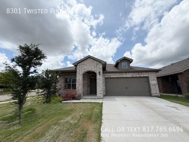 3 BR, 2 BA Apartment 8301 Twisted Pine Way, Fort Worth, TX 76131
