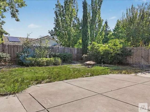 4 BR, 2.5 BA Apartment 3944 New Zealand Ave, Santa Rosa, CA 95407