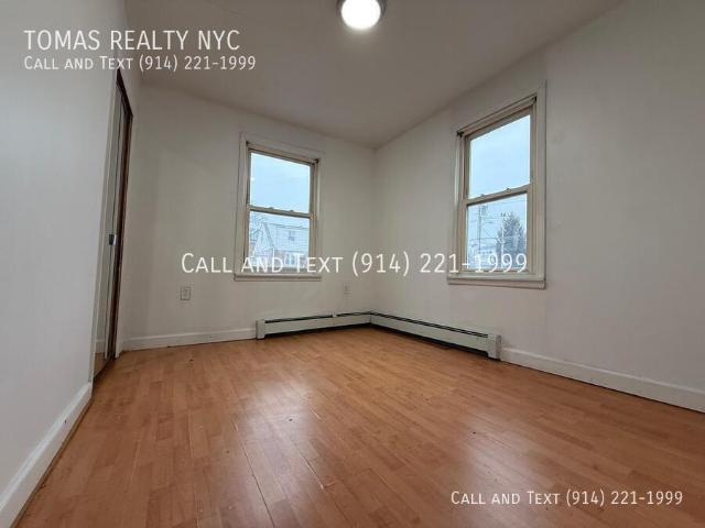 3 BR, 2 BA Apartment 83 Maple Pl, Yonkers, NY 10704