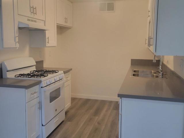3 BR, 2 BA Apartment 9404 Van Nuys Boulevard Unit 110, Panorama City, CA 91402