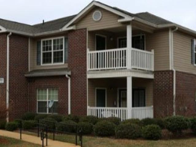 3 BR, 2 BA Apartment 950 Mooty Bridge Rd LaGrange, GA 30240