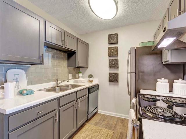 3 BR, 2 BA Apartment 9610 Stoney Glen Drive Unit 9712C, Charlotte, NC 28227