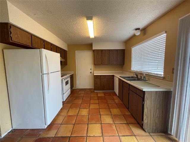 3 BR, 2 BA Apartment 9611 Blue Creek Lane, Austin, TX 78758
