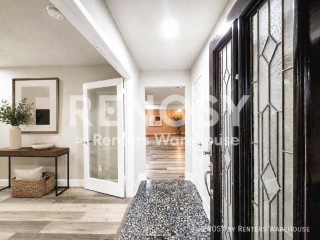 3 BR, 2 BA Apartment 9750 Hillis Street, Houston, TX 77078